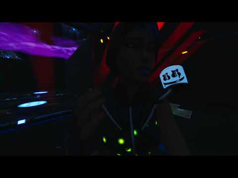 Sparkle specialist has an accident