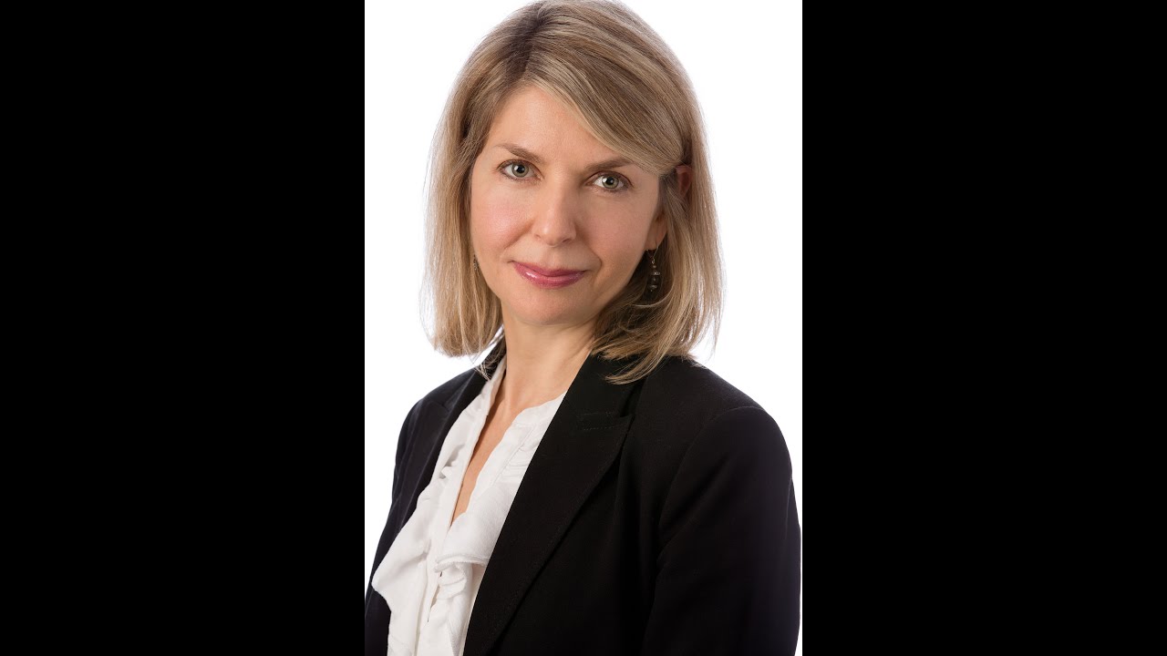 Fiona Robinson on our First Year Seminar (FYSM) courses - YouTube