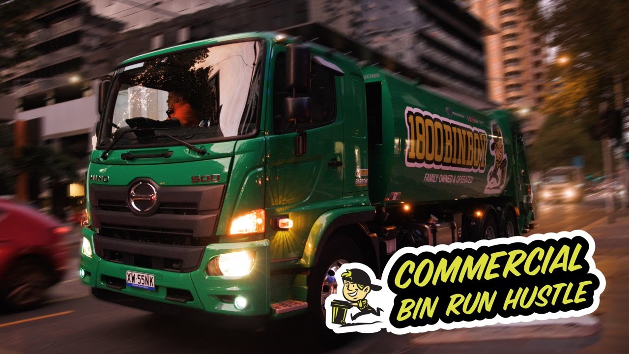 Garbage Trucks Commercial Bin Run Hustle - YouTube