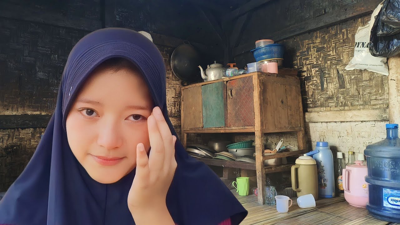 Kisah Sedih sosok gadis desa Yang rela berjualan sambil sekolah - YouTube