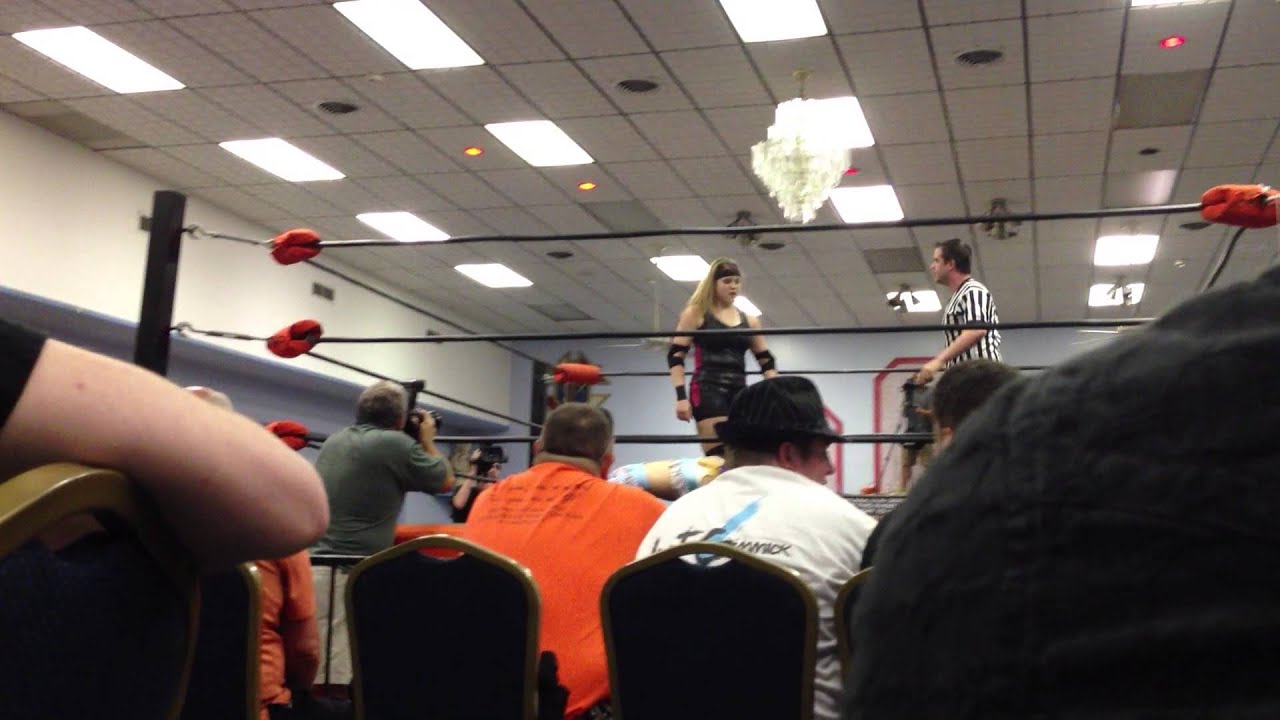Jessie Kaye s. Sumie Sakai (BOMBSHELLS LADIES OF WRESTLING) - YouTube
