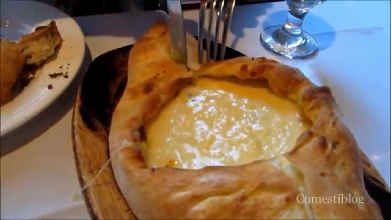 How to Eat Adjaruli Khachapuri - YouTube