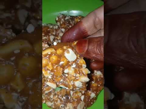 Mugfali ki chikki #winter special #trendingshorts - YouTube