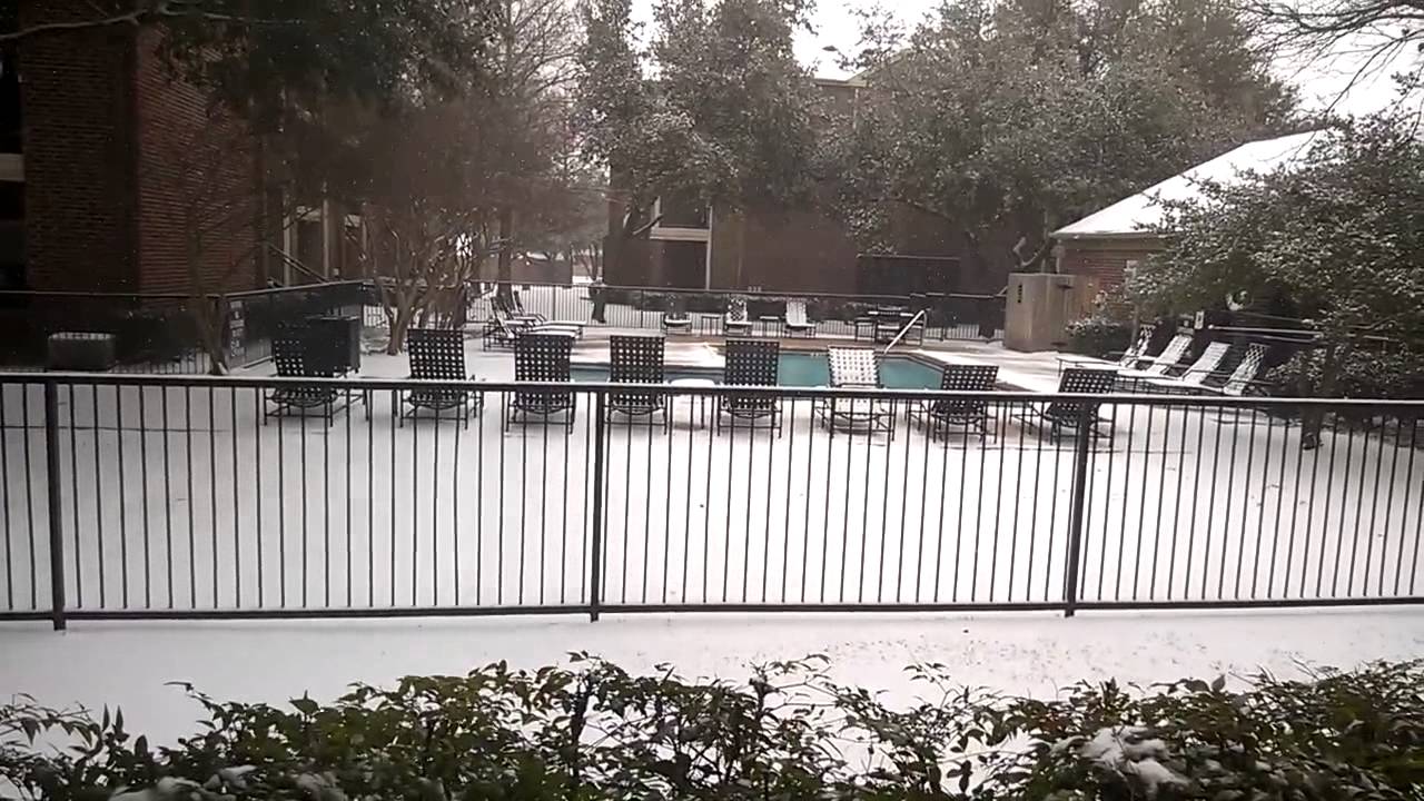 Snow Fall in Plano, Texas, USA - YouTube