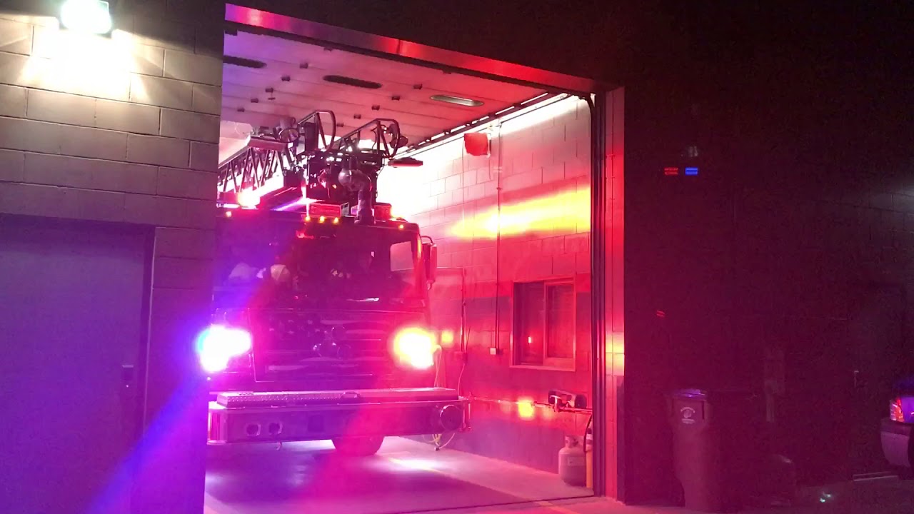 Lake Elmo Fire Dept Ladder 1 - YouTube