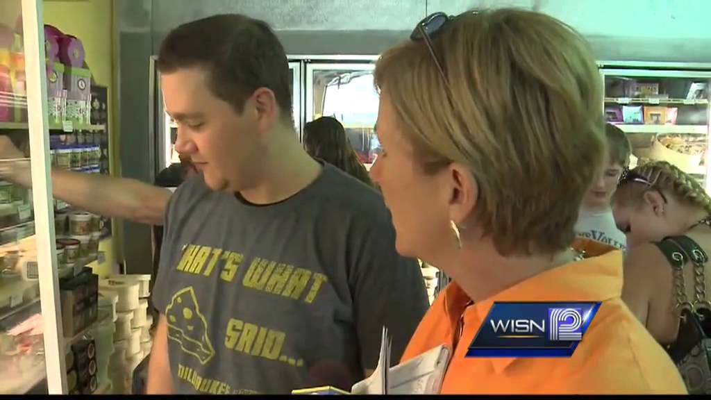 Wisconsin cheese buffs surprised by Crave Brothers' recall - YouTube