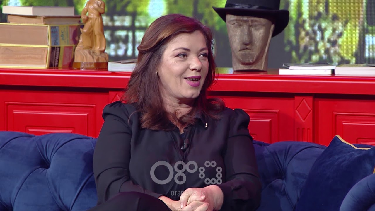 Late Night Show - E ftuar Nora Malaj (Pjesa e parë 24 maj 2019) - YouTube