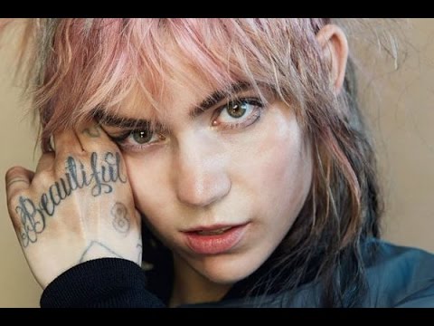 ¿Quien es Grimes? - YouTube