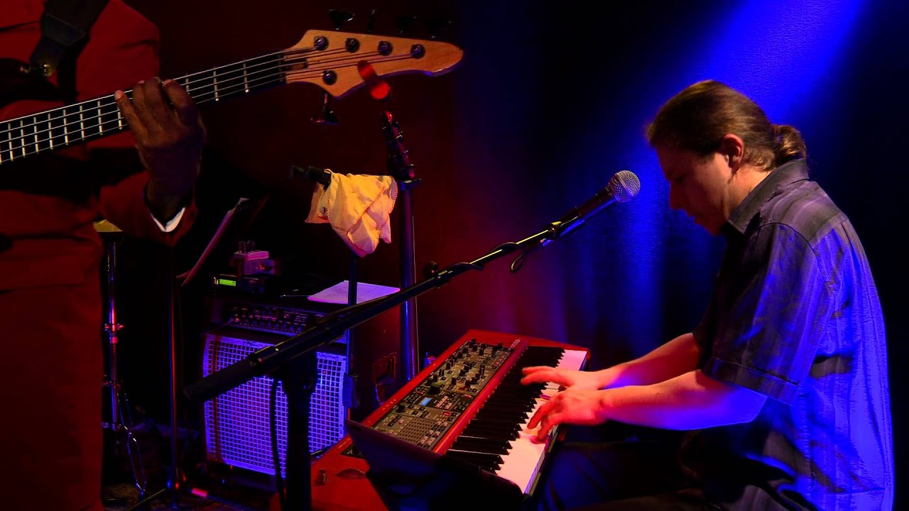 Gregor Hilden and the Souldiggers - Tell Mama - YouTube