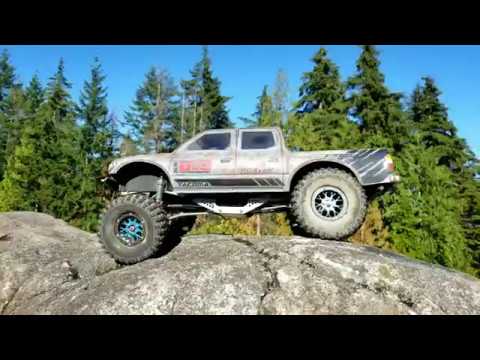 C2 Custom built Comp Crawler Rc4wd Tacoma The Beast. - YouTube