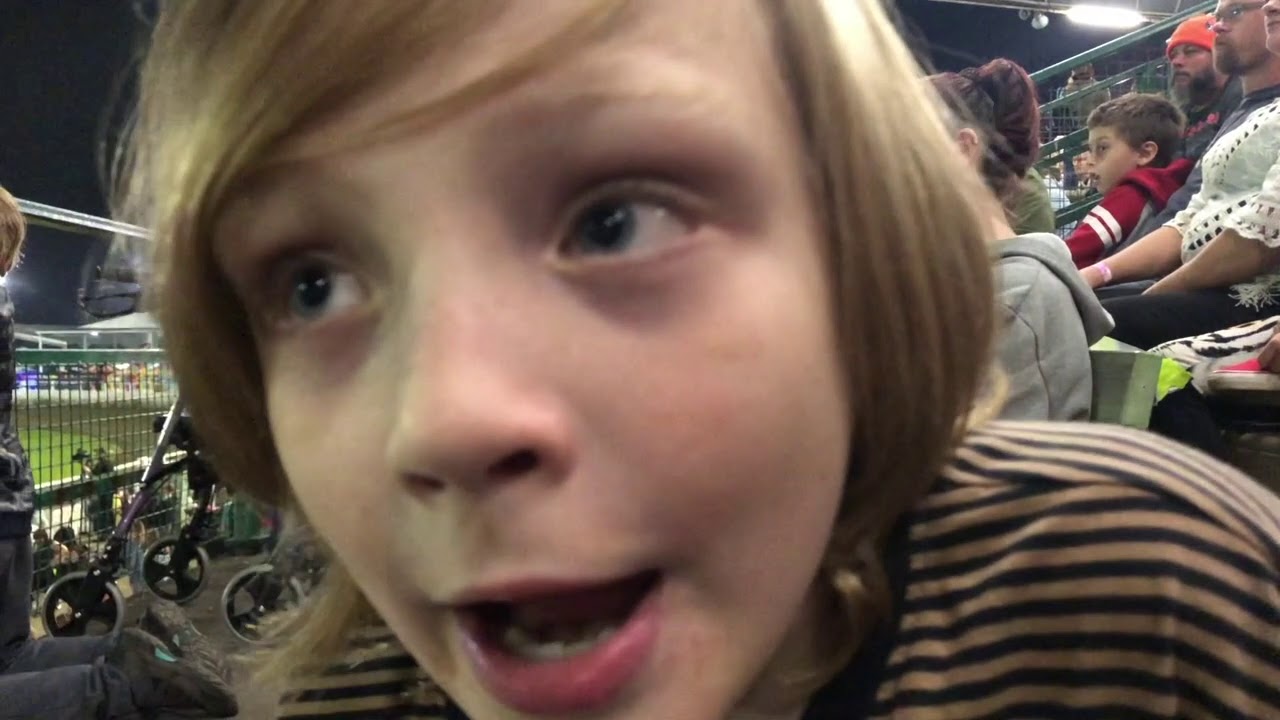 The Nambour Show VLOG #1 - YouTube