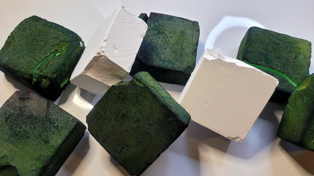 Deep dyed gym chalk asmr | Chalk crushing asmr | ASMR I Oddly ...