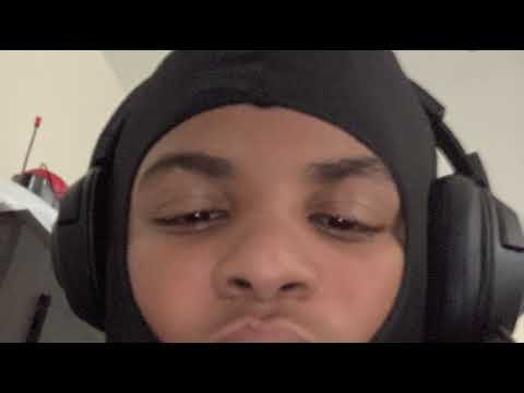 i need a fat girl to twerk on me rn