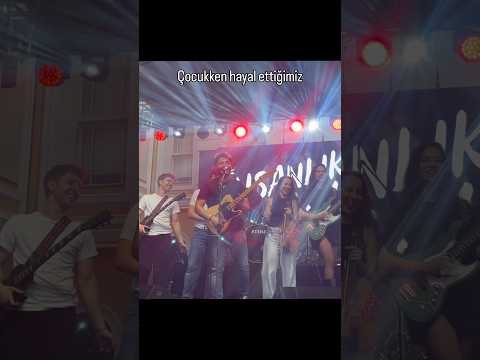 Şimdi hayal ettiğimiz / Çocukken hayal ettiğimiz.           #müzik #keşfet #skapova