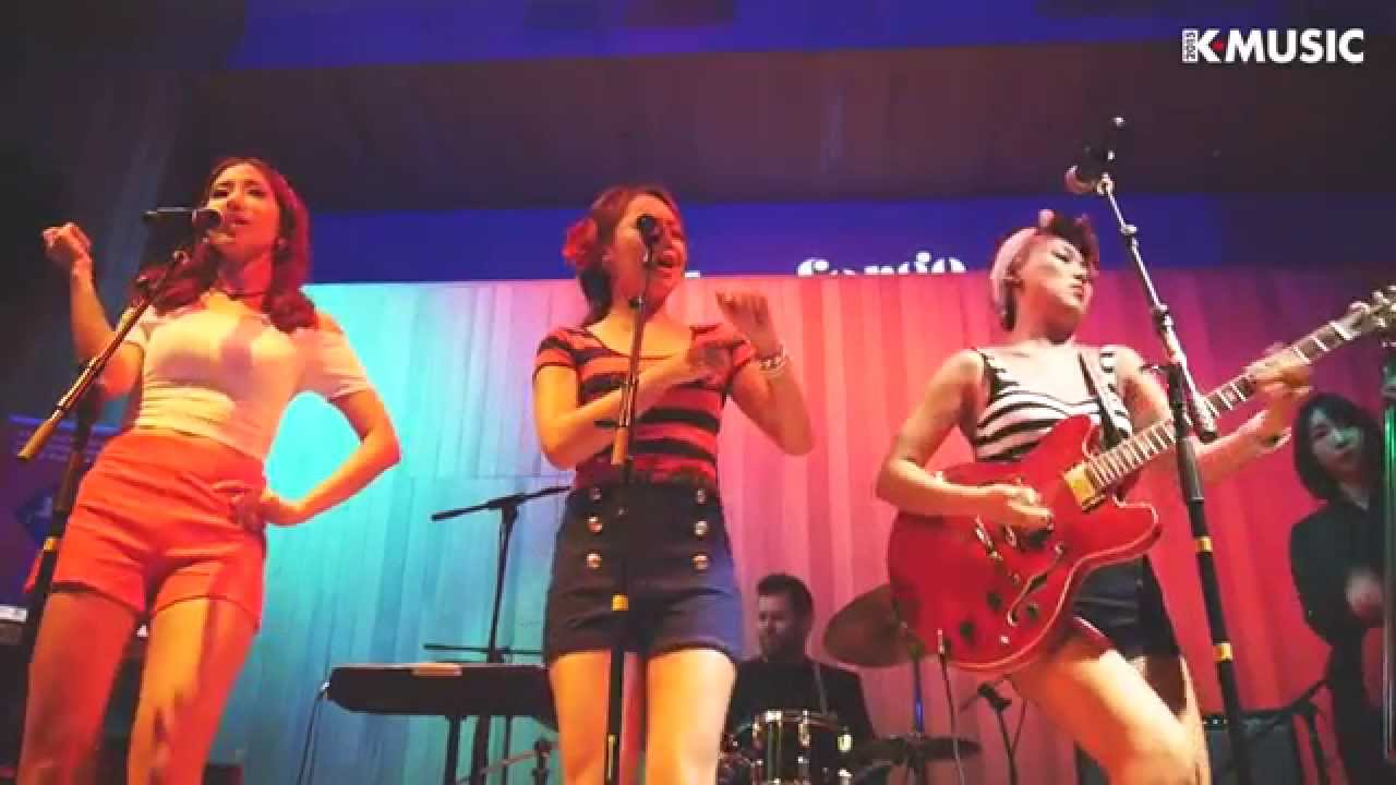 [K-MUSIC 2015] The Barberettes(바버렛츠) in London - YouTube