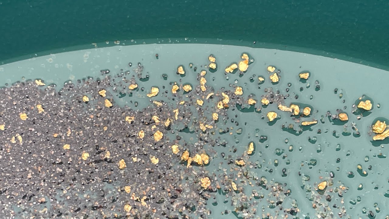 Sluicing and cleanup - YouTube