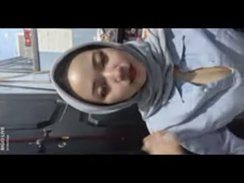 live Amel berjilbab pamer belahan sampe kelihatan 