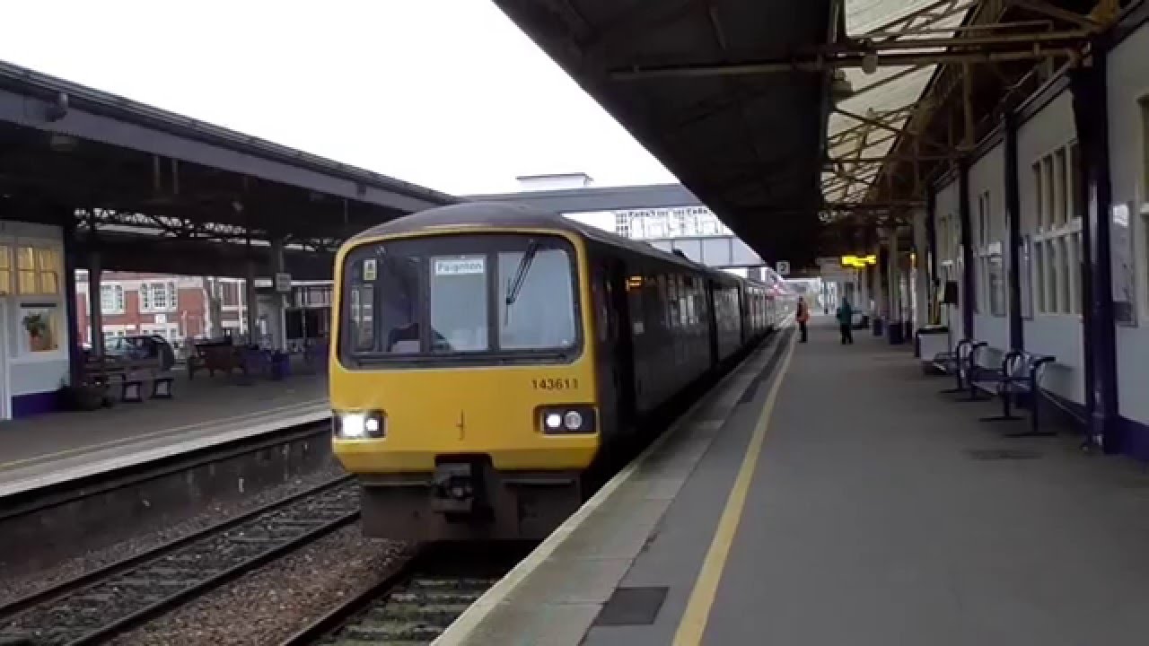 Great Western Railways Class 143 Departing Exeter St David's (28/11/15 ...