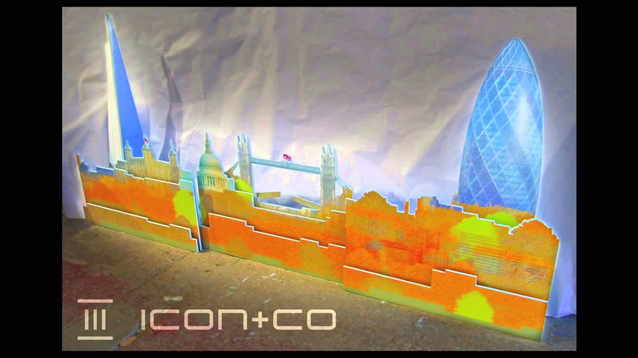 Animated Window Display - YouTube