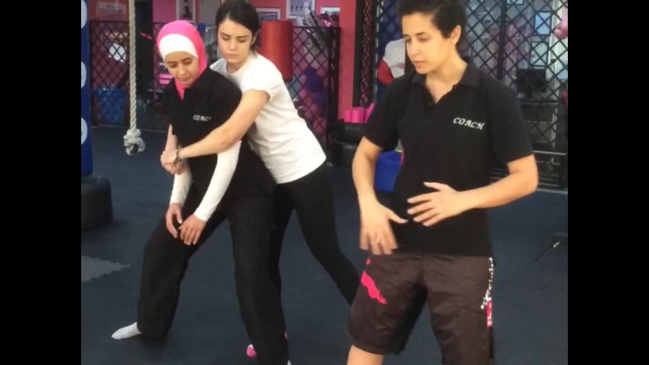 BEAR HUG TECHNIQUE - YouTube