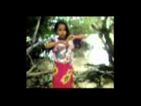 Goyang Pantai Lea-Lea Sambali