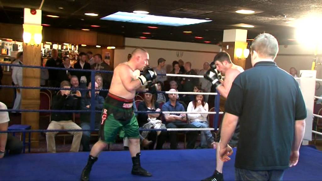 IBC Boxing - Martin Wood v Steve Walker - YouTube