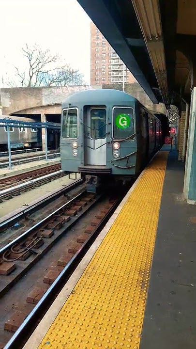 MTA NYC Subway: R68A (G) Train at 4th Avenue - 9th Street - YouTube