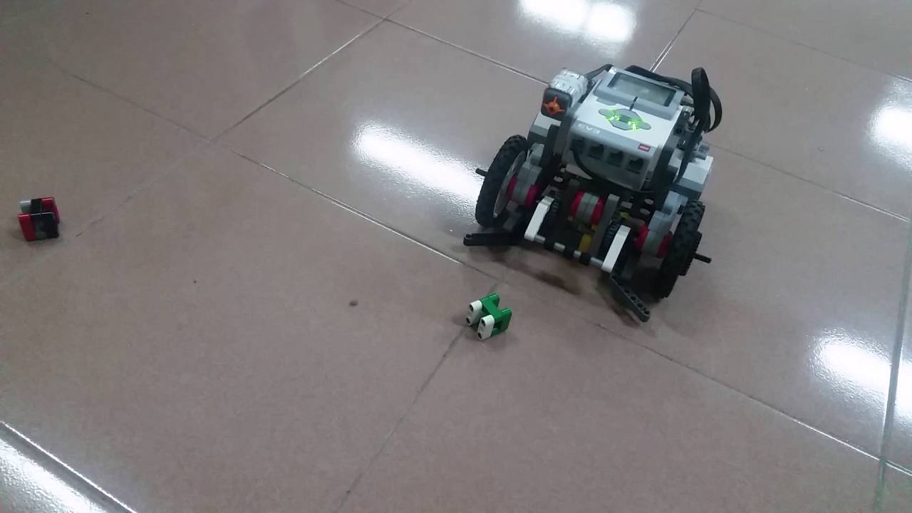 EV3 trashbot (JUST 4 FUN) - YouTube