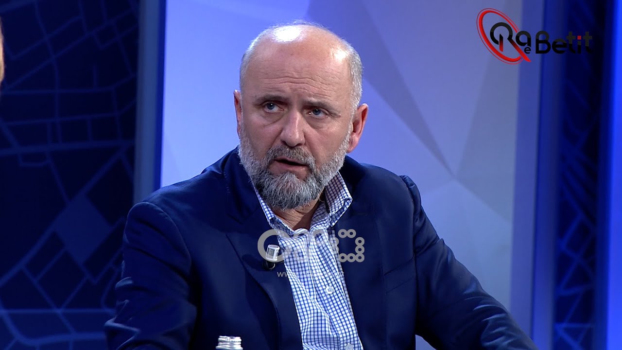 Alfred Cako: Botën e sundojnë bankierët, në majë mund të jenë edhe ...