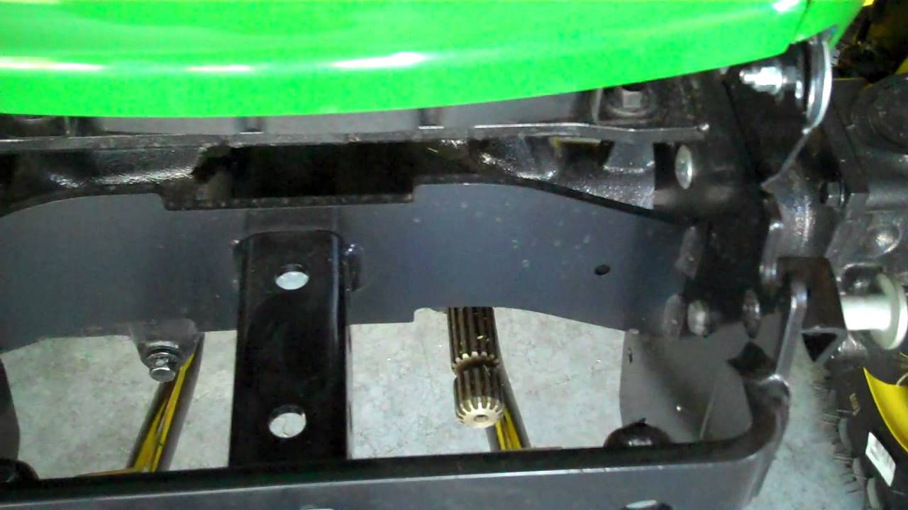 2015 John Deere X738 - YouTube