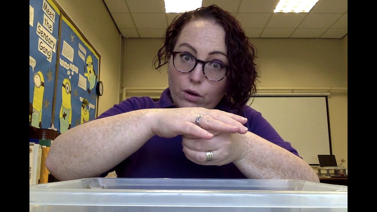 Signalong sign for 'more'. - YouTube