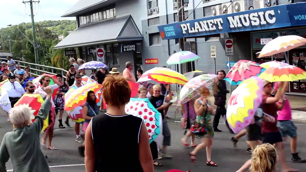 Tropical Fruits Street Parade - YouTube