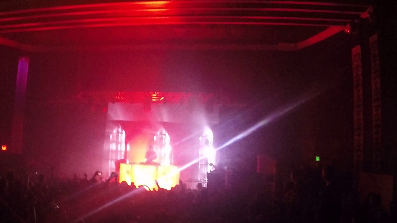 Untrue by Tchami In Gainesville Fl - YouTube