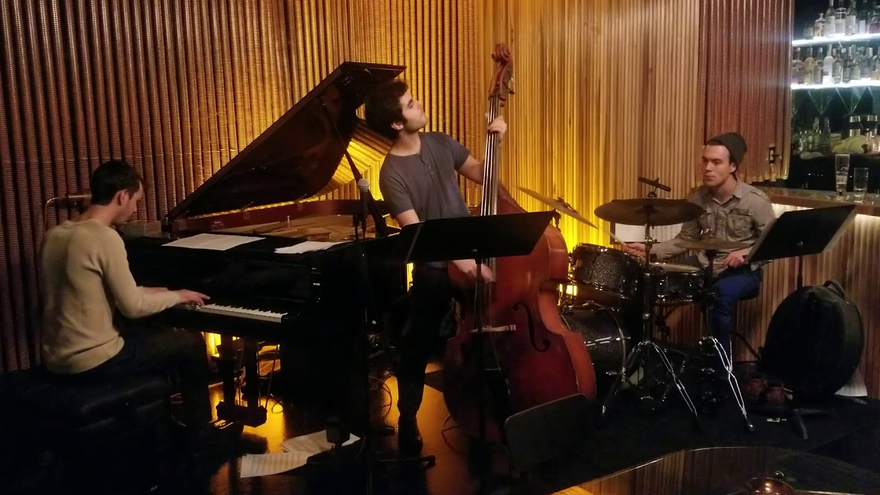 Eclectic Badass Double Bass (Martin Nevin, Richard Sears, Guilhem ...