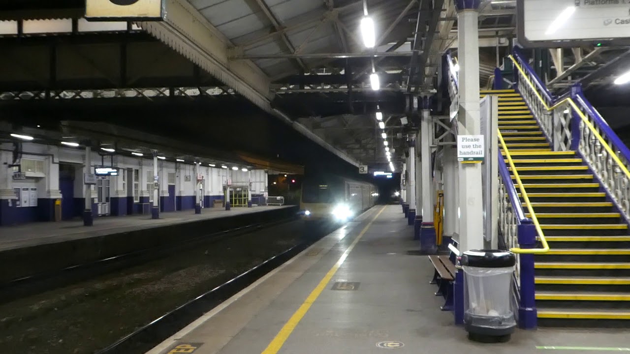 The last GWR class 143 operated service arrives at Exeter St Davids ...