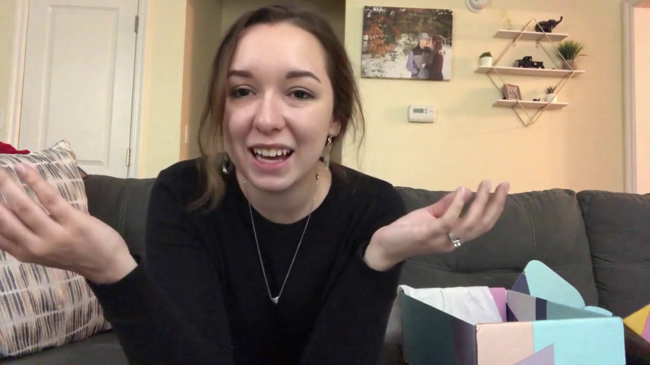 FabFitFun Style Box Review - YouTube