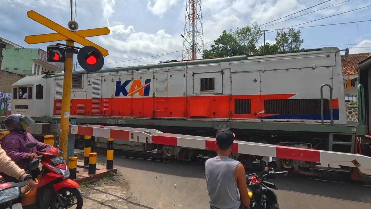 Railroad Crossing | Random Perlintasan Kereta Api SIEMENS, WANTECH ...