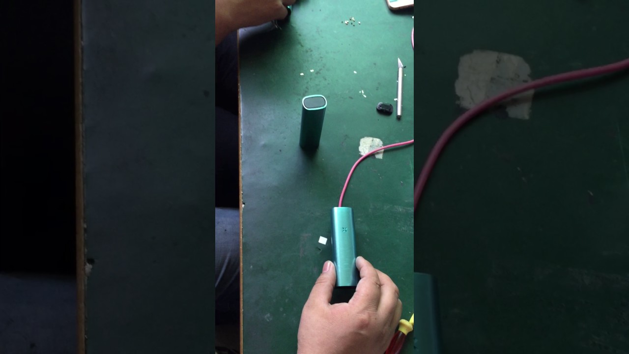 How to charge Pax 2 Vaporizer! - YouTube