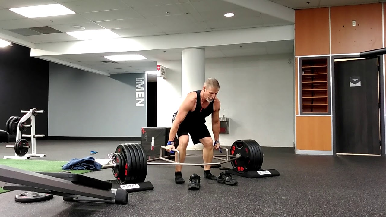 555 lb deadlift 55 years old @ 177 lb bodyweight - YouTube