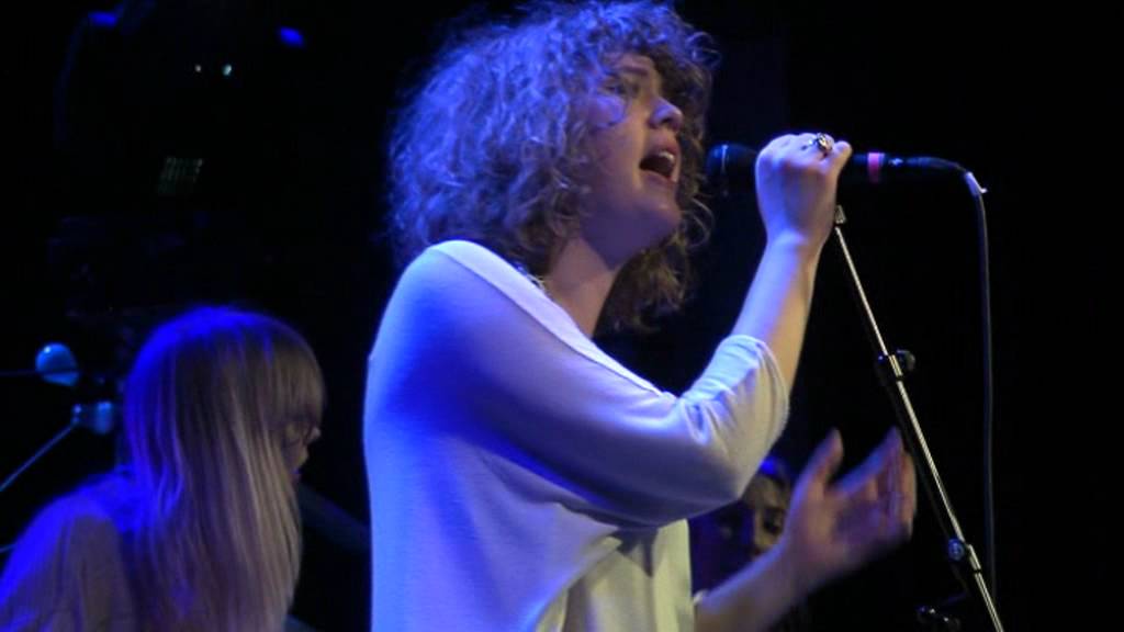 Those Dancing Days - One Day Forever (Live at Debaser 2011) - YouTube