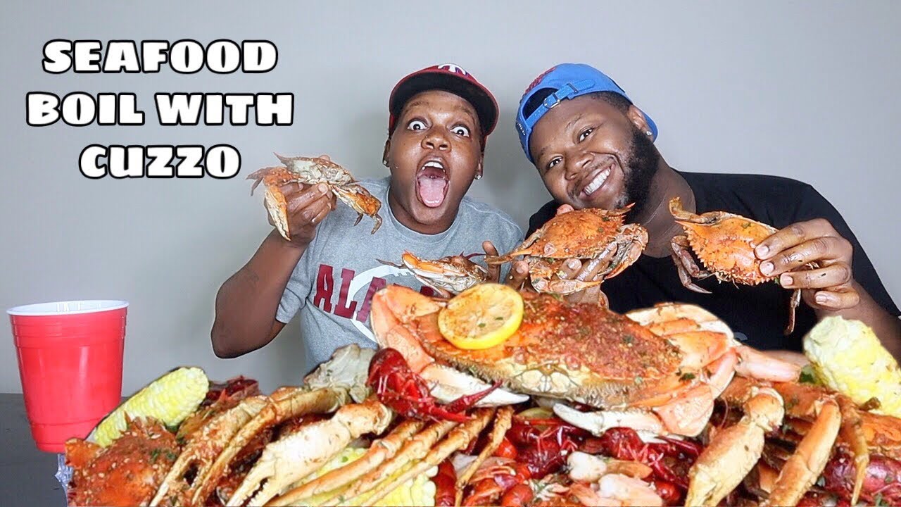 CRAWFISH + SNOW LEGS + SHRIMP | SEAFOOD BOIL WITH CUZZO AB - YouTube