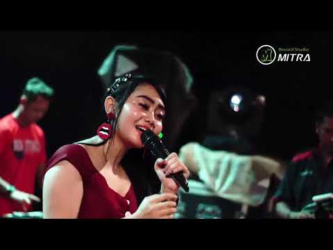 HOUSE MUSIC AYU CIPLUK - GERIMIS MELANDA HATI NEW STARLA KUDUS