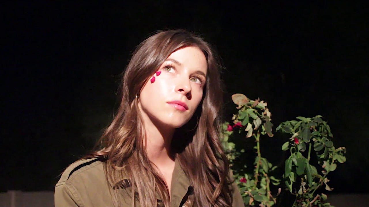 Sarah Summer - Gem (HIDDEN TRACK - OFFICIAL VIDEO) - YouTube