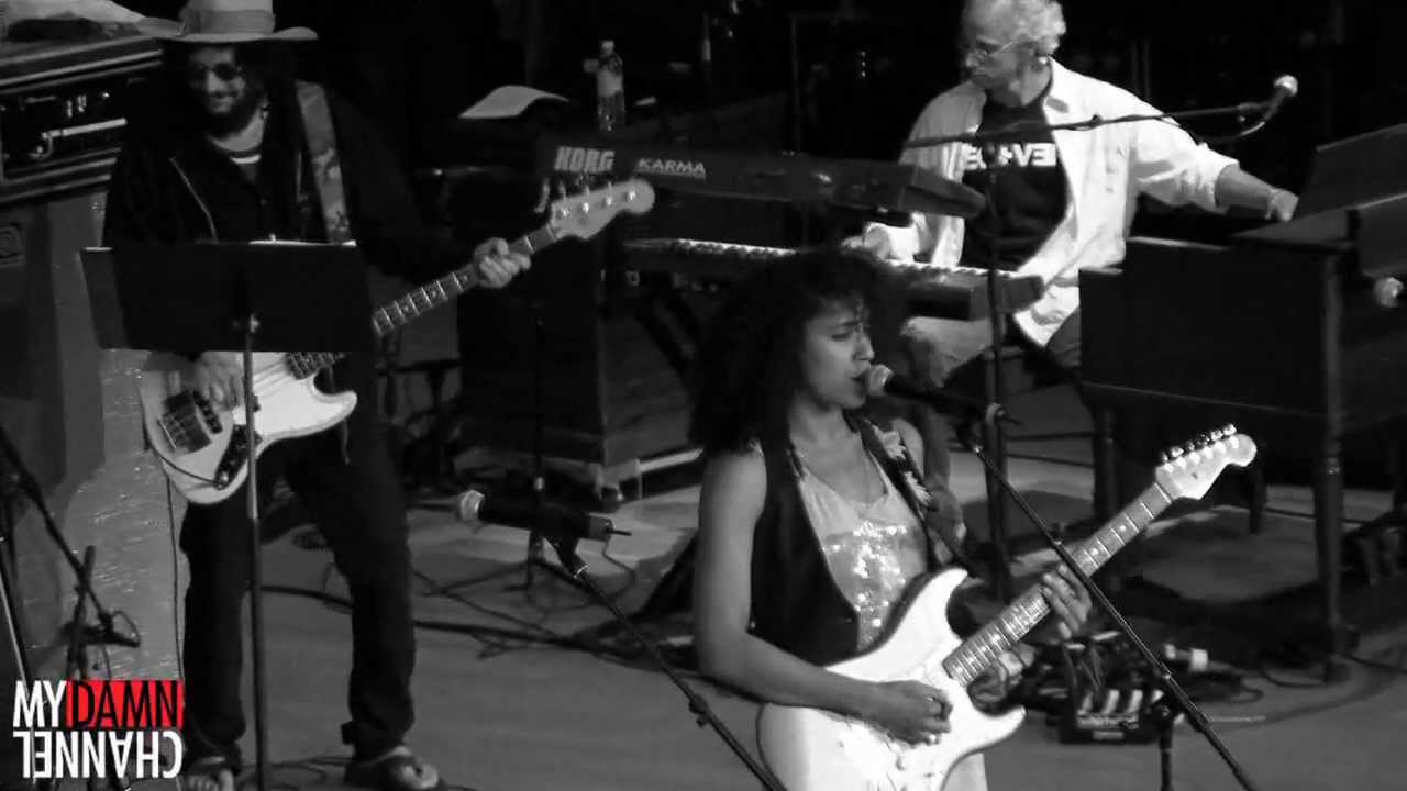 2010 Detroit All Star Revue » Mayaeni The Right Way - YouTube