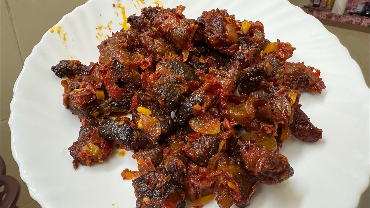 Pork sukuti || Nepali style pork sukuti || sungur ko sukuti #porkrecipe ...