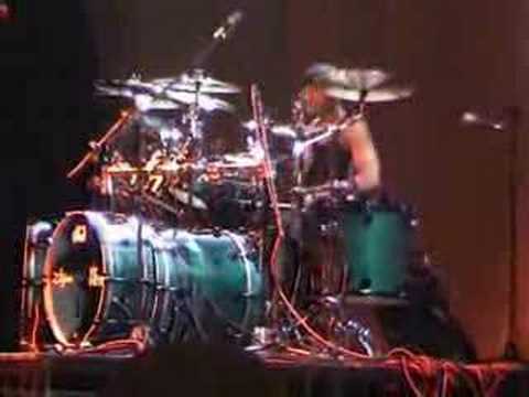 Tony Royster Jr at Drummerlive 2006 - YouTube