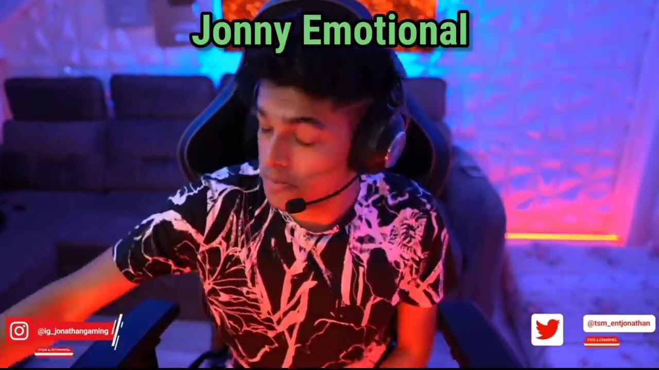 Jonathan Crying & Emotional on Stream ️ Pray for his mom Old Stream ️ ...