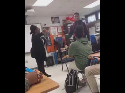 Student snatch teacher wig off in class👀😔 - YouTube