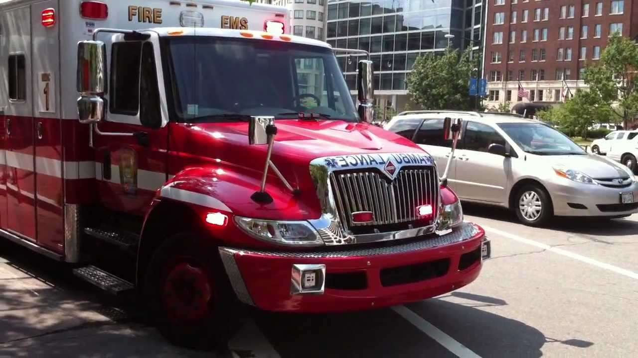 WASHINGTON D.C. EMS & FIRE AMBULANCE MEDIC 1 UNIT & WASHINGTON D.C ...
