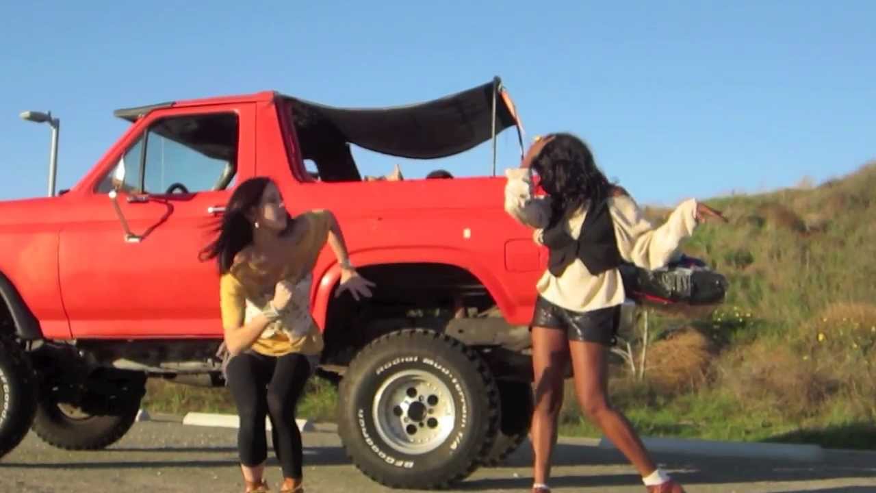 Rihanna - "Watch N Learn" (lisa&diane) - YouTube